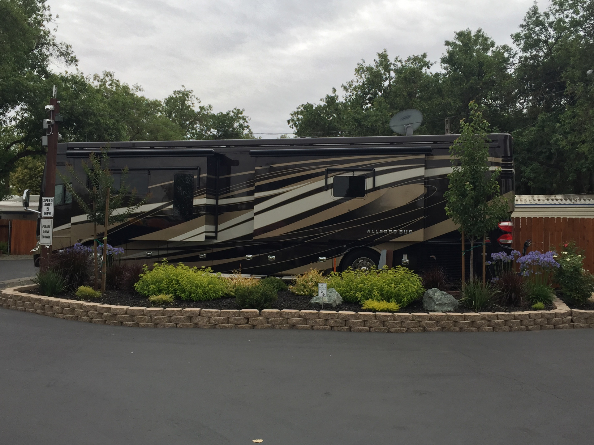 Resort-Quality RV Park Amenities | Sacramento, CA 95821